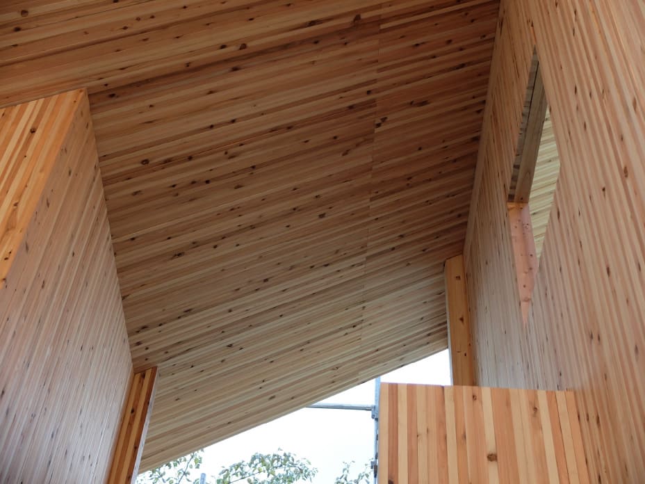 木ダボ接合積層材 DLT（Dowel Laminated Timber） | ハセマン